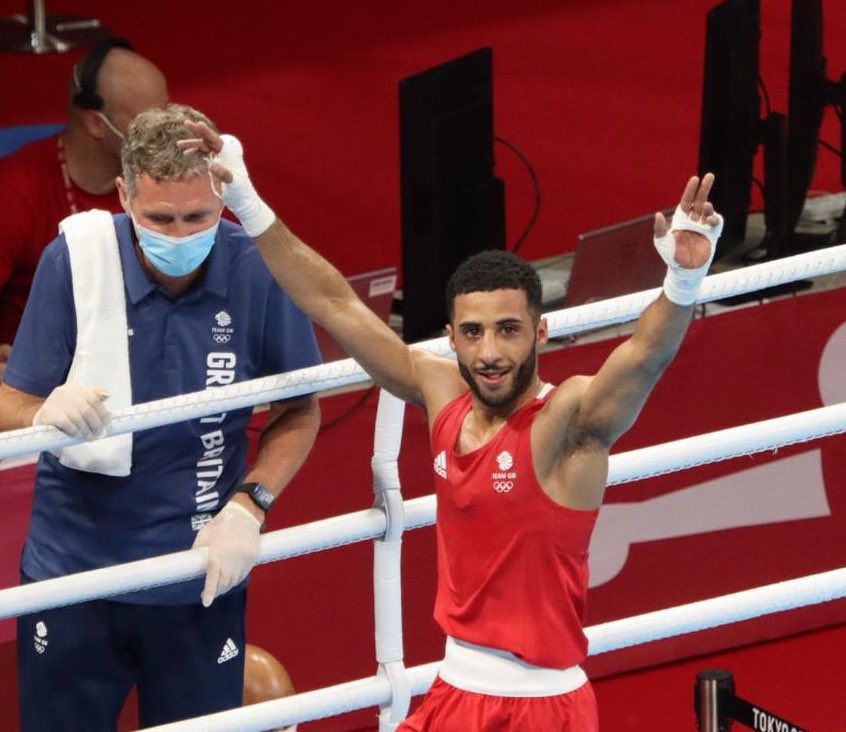 Yafai thrills in Tokyo, now one step from gold