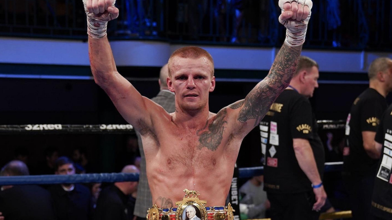 ‘Livewire’ Leach Too Hot For Bourke, Wins British Super-Bantamweight Title