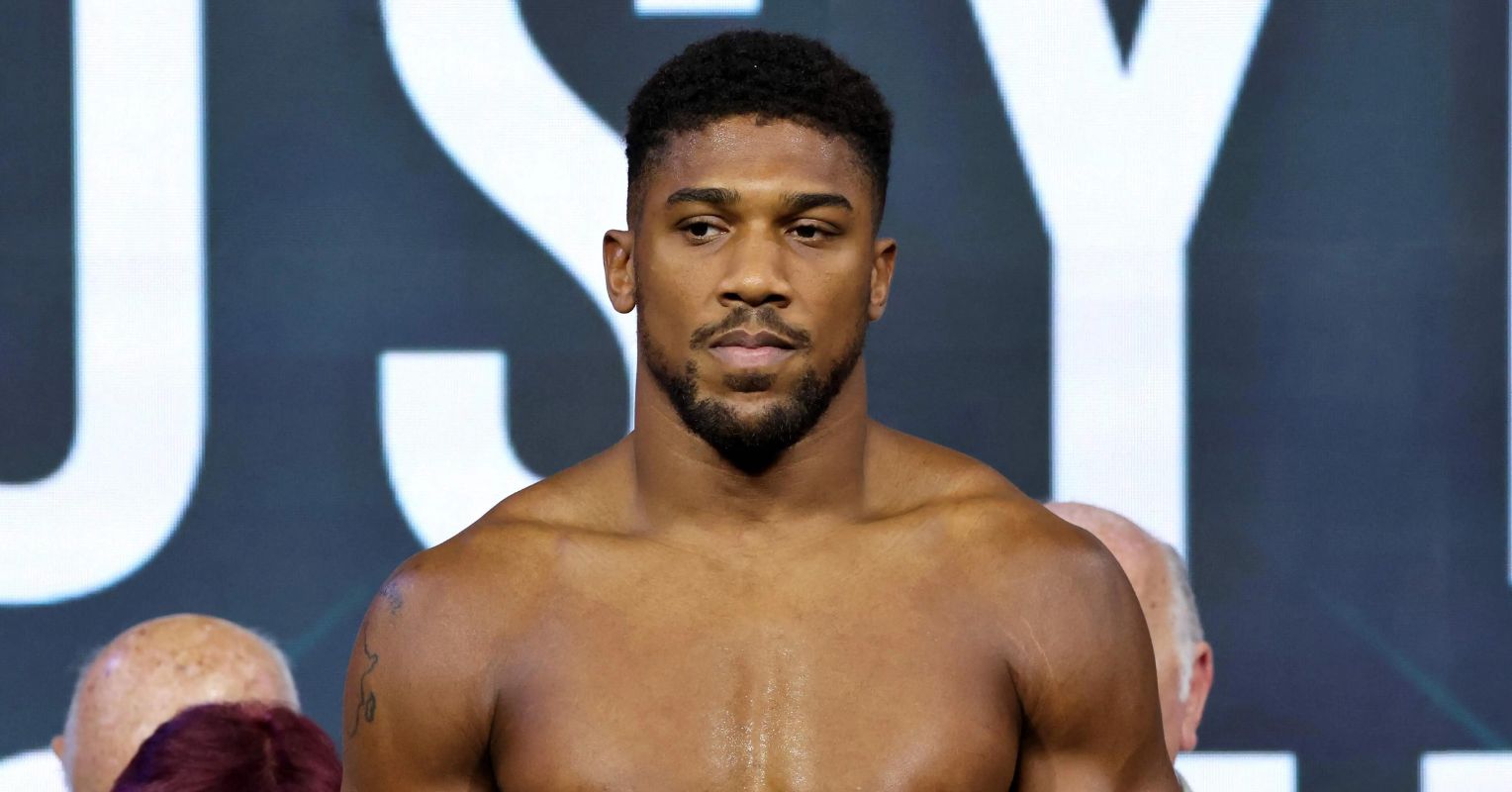 Anthony Joshua's Former Trainer Reacts To Criticism: "I Wanted To Leave"