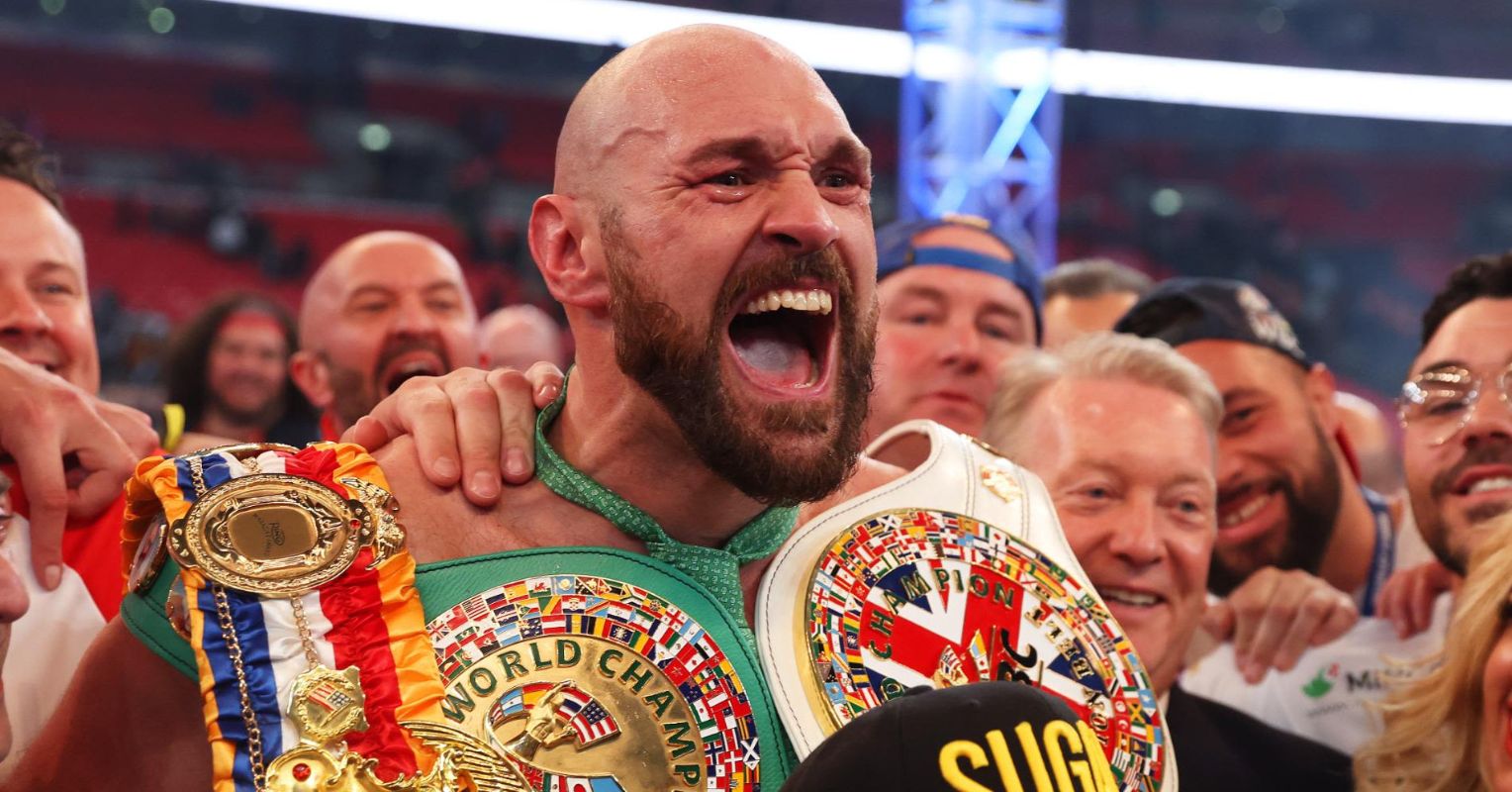 Heavyweight Rival Slams 'Selfish' Tyson Fury: "We've Got A Clown ...