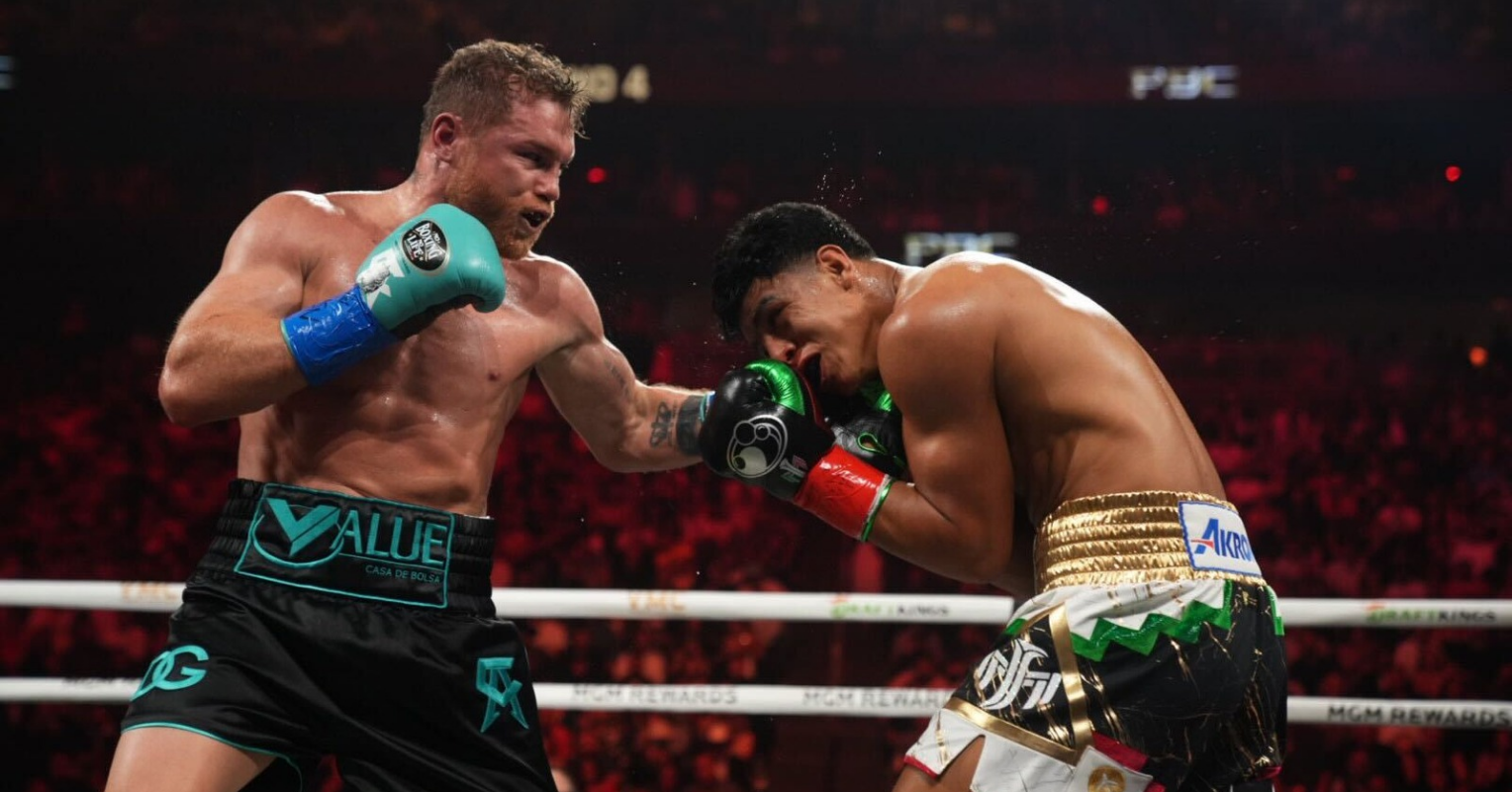 Canelo Alvarez Defeats Jaime Munguia To Retain Undisputed Super ...
