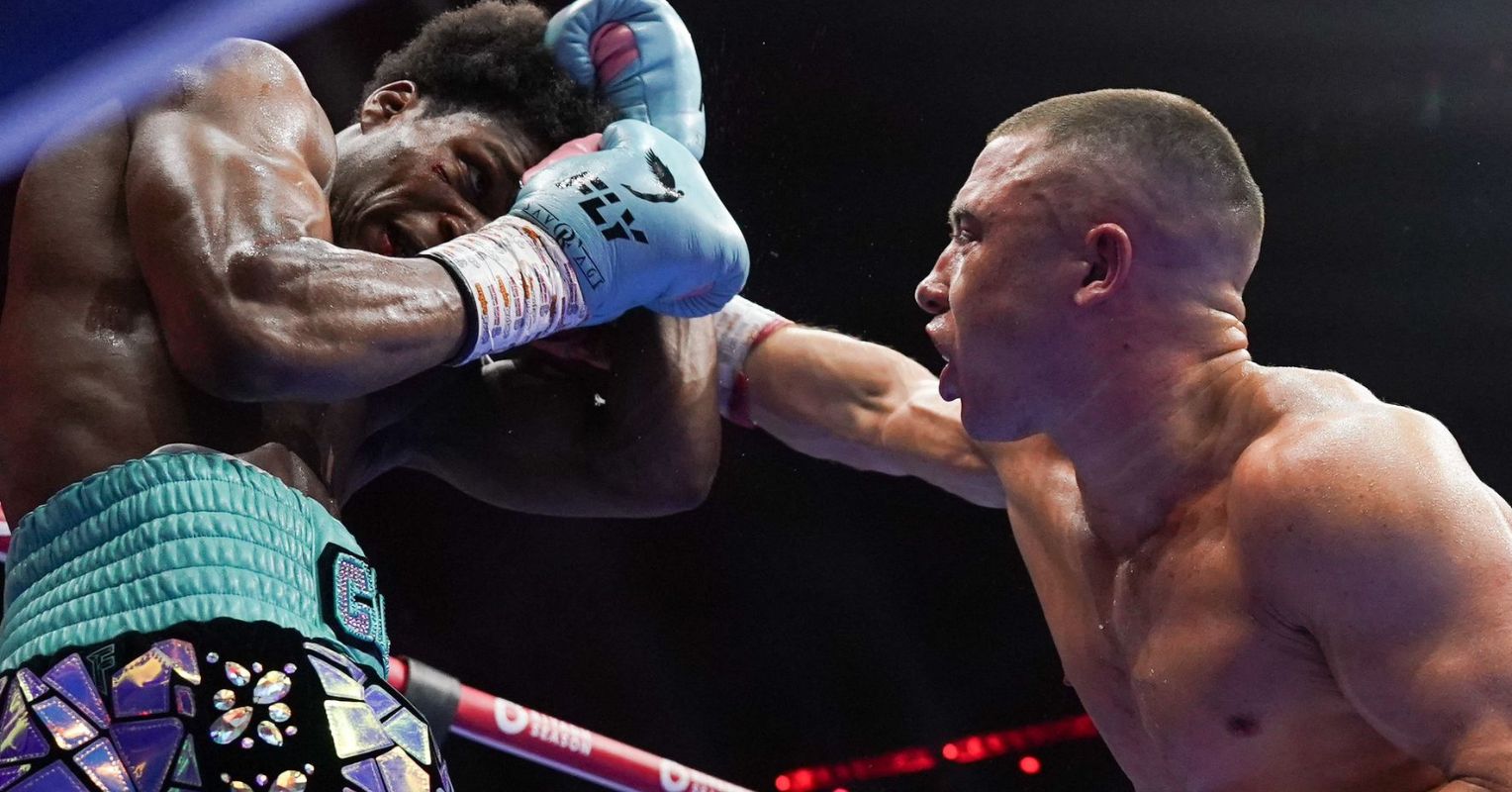 Nick Ball Defeats Ray Ford To Win WBA Featherweight Title